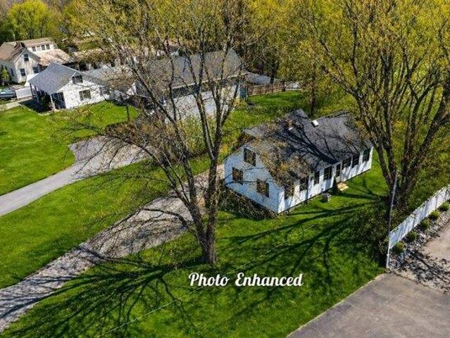 4 bedroom, Merrimack NH 03054 LS102761238