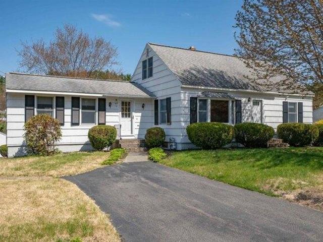 4 bedroom, Merrimack NH 03054 102476593
