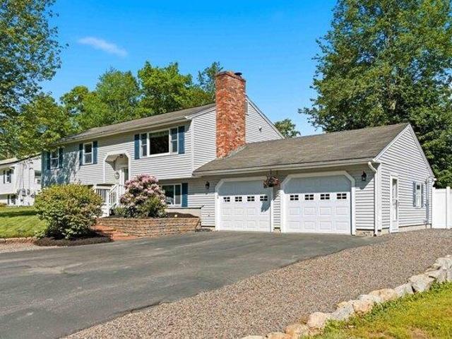 4 bedroom, Merrimack NH 03054 104406663