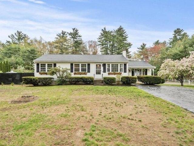 4 bedroom, Merrimack NH 03054 104811544