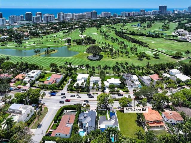 4 bedroom, Miami Beach FL 102519273