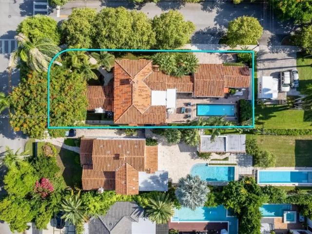 4 bedroom, Miami Beach FL LS102395125