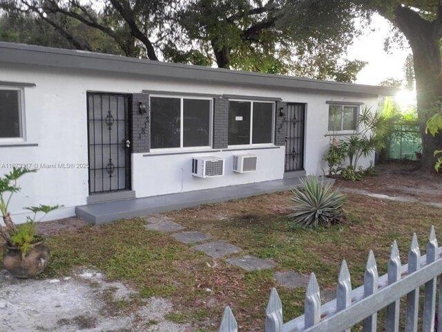 4 bedroom, Miami FL 33147 LS94491688