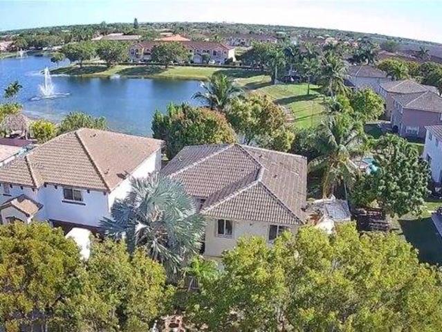 4 bedroom, Miami FL 33193 93640478