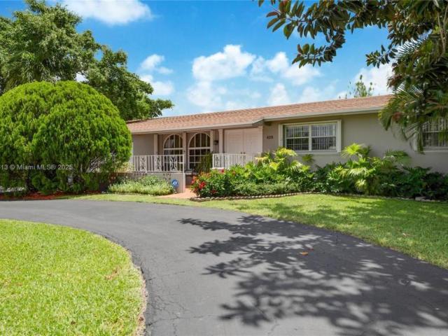 4 bedroom, Miami FL FL 33165 102588450