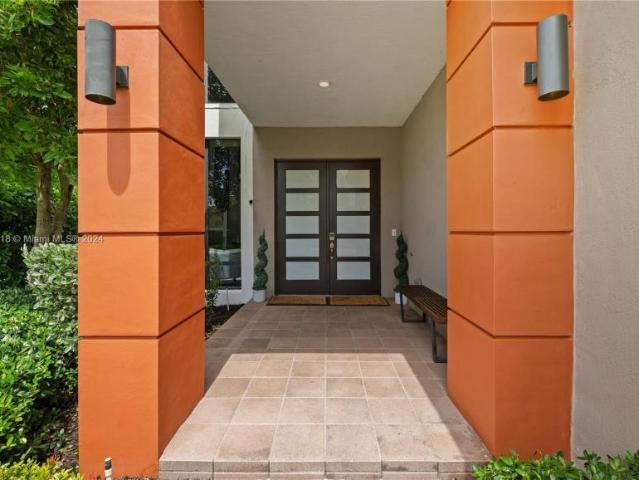 4 bedroom, Miami Lakes FL FL 33018 102659418
