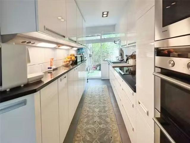 4 bedroom Mid Terrace House to rent, Caroline Close, Croydon.