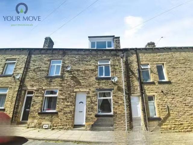 4 bedroom Mid Terrace House to rent, Hird Street, Keighley, BD.