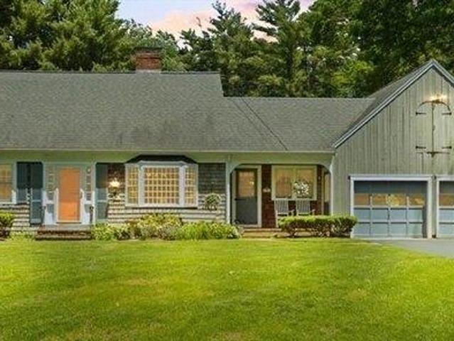 4 bedroom, Middleboro MA 02346 104332188