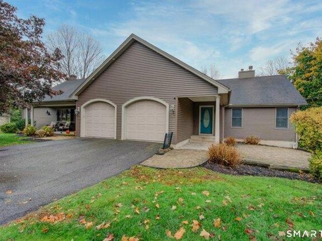 4 bedroom, Middlefield CT 06481 104758196
