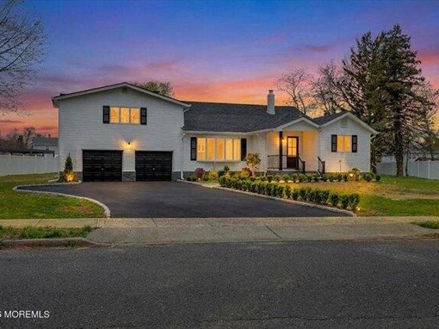 4 bedroom, Middletown NJ 07748 102528122