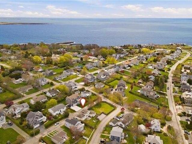 4 bedroom, Middletown RI 02842 104808194