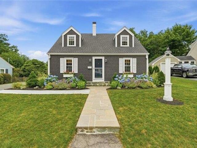 4 bedroom, Middletown RI 02842 105126606