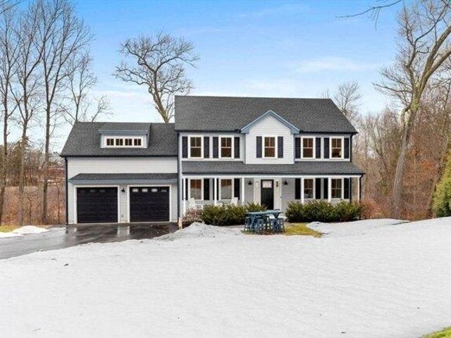 4 bedroom, Middleton MA 01949 102959585