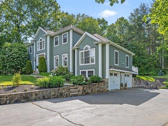 4 bedroom, Middleton MA 01949 103221951
