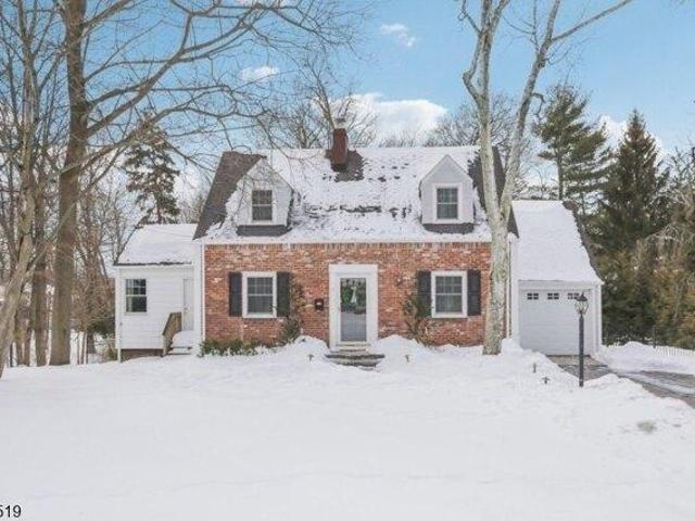 4 bedroom, Midland Park NJ 07432 102780351