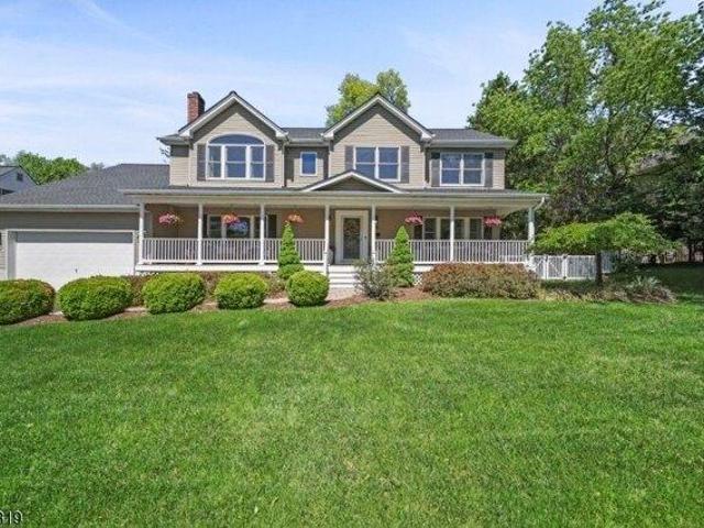 4 bedroom, Midland Park NJ 07432 104539183