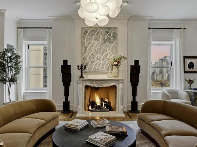 4 bedroom, Midtown West NY 96881823