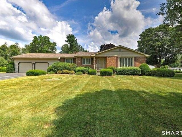 4 bedroom, Milford CT 06461 104692723
