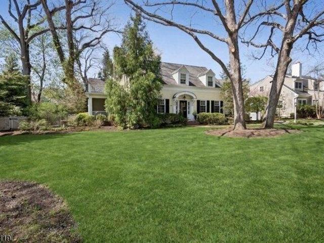 4 bedroom, Millburn NJ 07078 102779180