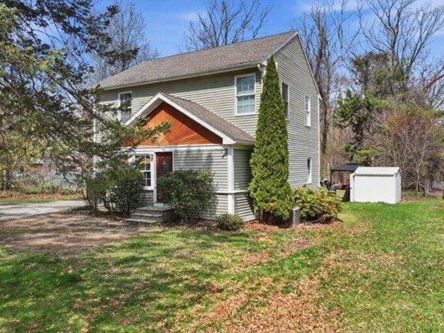 4 bedroom, Millbury MA 01527 103101669