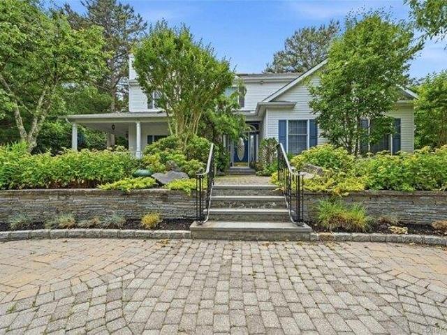 4 bedroom, Miller Place NY 11764 104898960