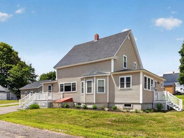 4 bedroom, Millinocket ME 04462 104265972