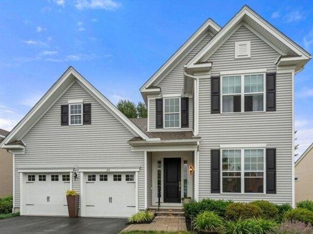4 bedroom, Millis MA 02054 105115311