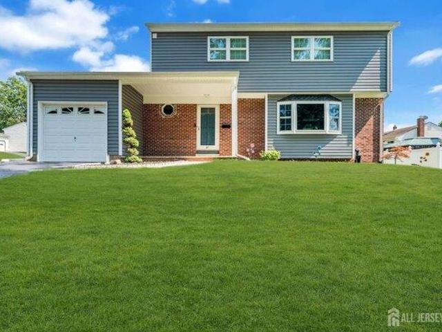 4 bedroom, Milltown NJ 08850 105175249