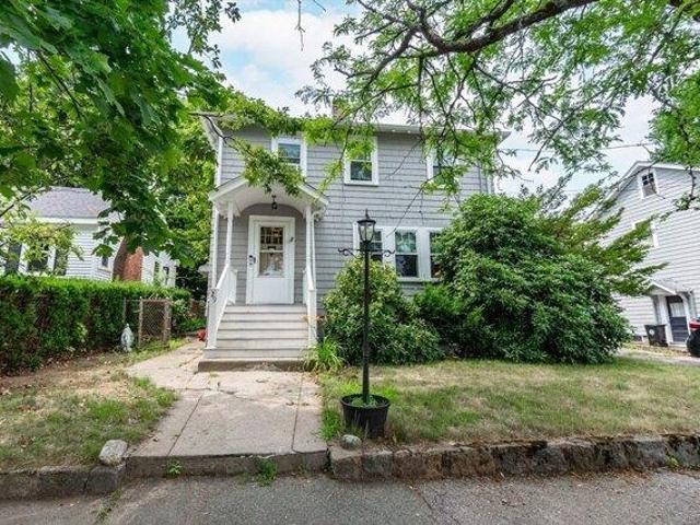4 bedroom, Milton MA 02186 104718101