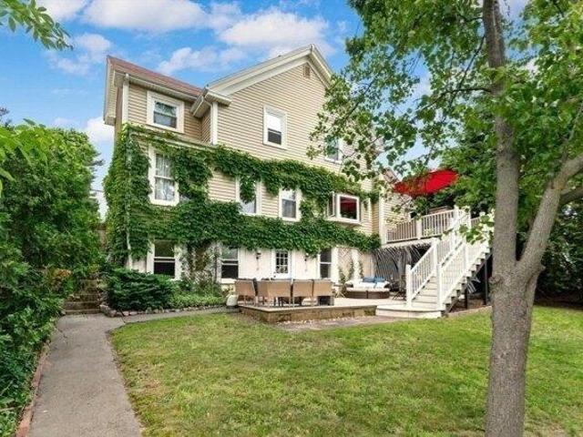 4 bedroom, Milton MA 02186 105081675