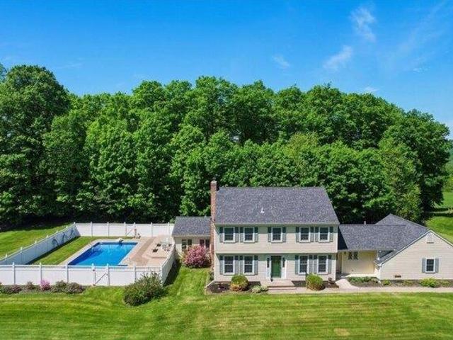 4 bedroom, Milton VT 05468 LS102725656