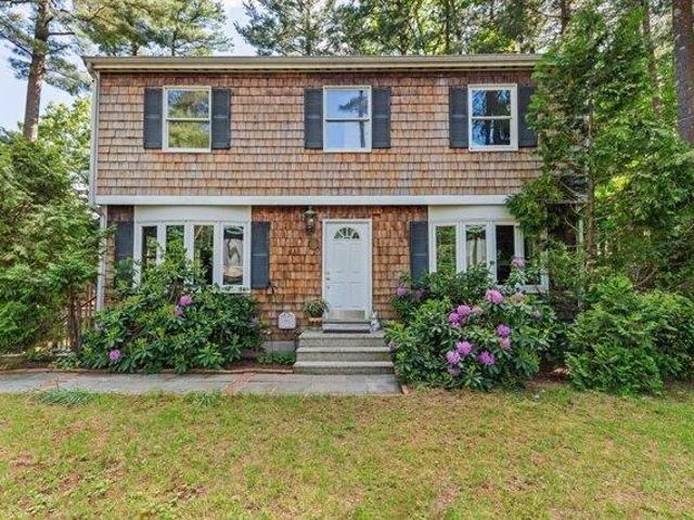 4 bedroom, Norfolk MA 02056 104444174