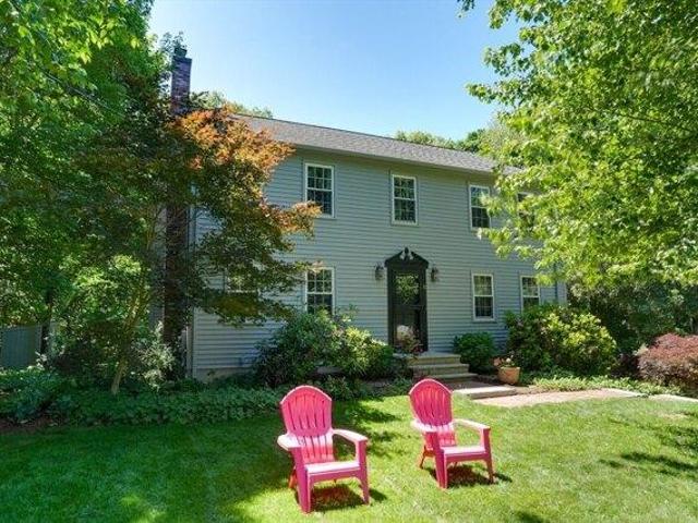 4 bedroom, Norfolk MA 02056 104115110