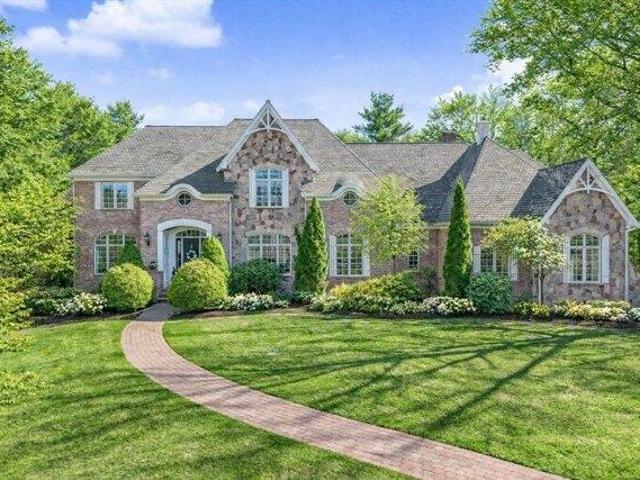 4 bedroom, Norfolk MA 02056 LS102763132