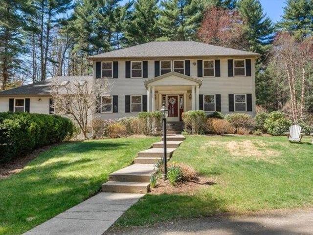 4 bedroom, Norfolk MA 02056 LS103033449