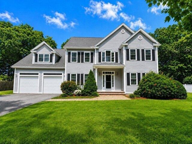 4 bedroom, Norwood MA 02062 104869867