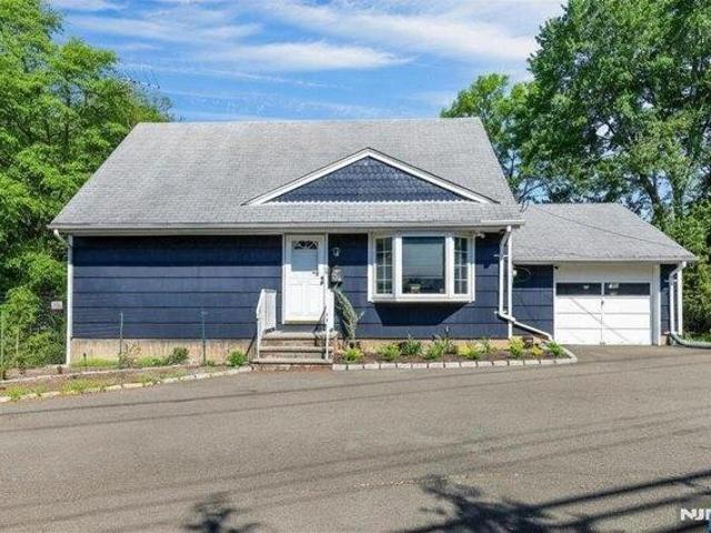 4 bedroom, Norwood NJ 07648 102828084