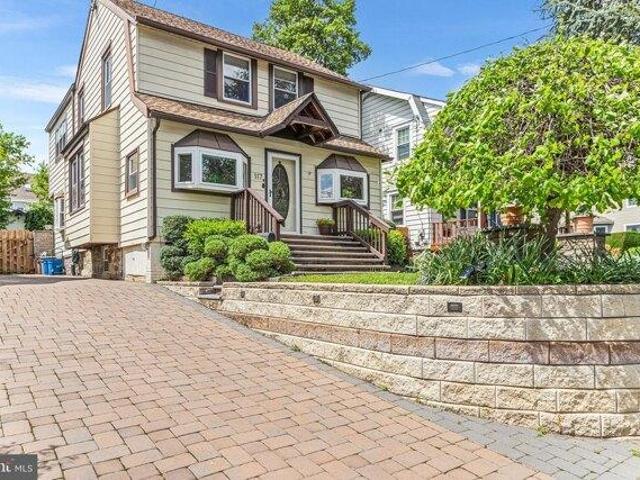 4 bedroom, Norwood PA 19074 LS90652839