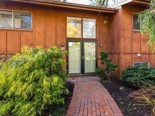 4 bedroom, Norwell MA 02061 LS103074927