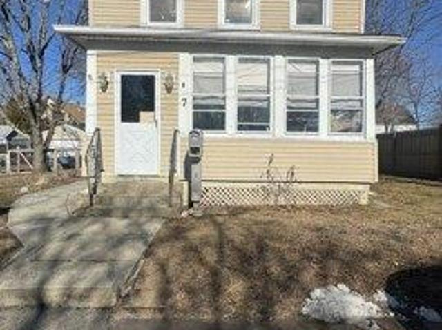 4 bedroom, Norwich CT 06360 100586206