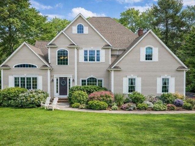 4 bedroom, Norton MA 02766 103036508