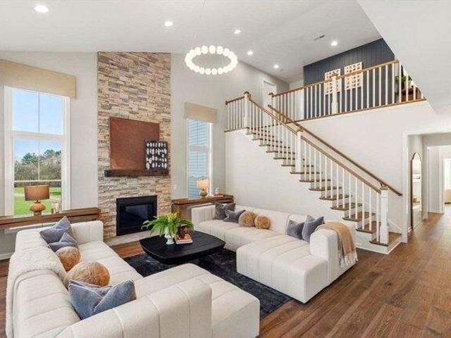 4 bedroom, Norton MA 02766 104834485