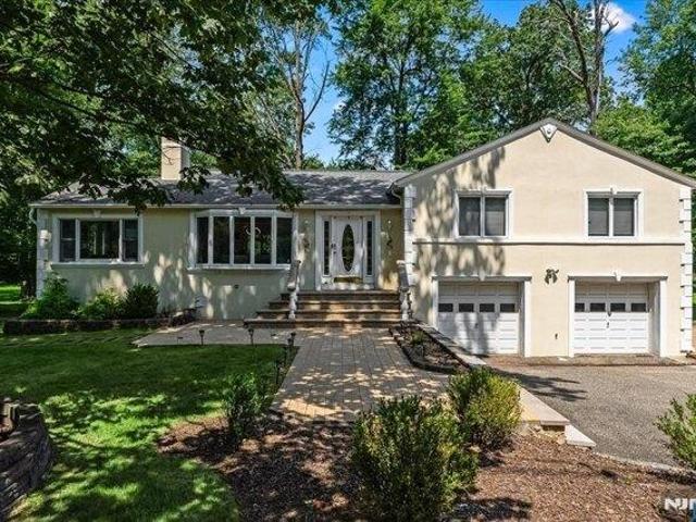 4 bedroom, North Caldwell NJ 07006 101801865