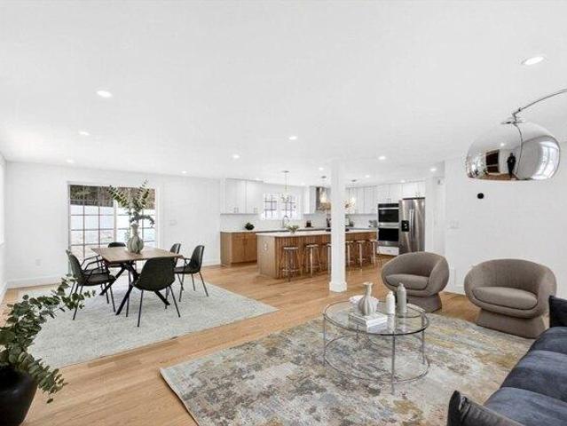 4 bedroom, North Andover MA 01845 102633194