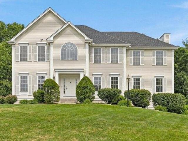 4 bedroom, North Andover MA 01845 104760986