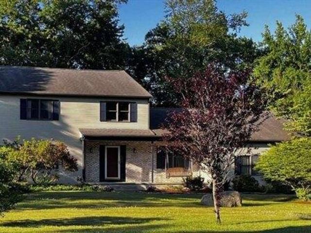 4 bedroom, North Attleboro MA 02760 103186449