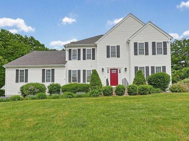4 bedroom, North Attleboro MA 02760 103190440