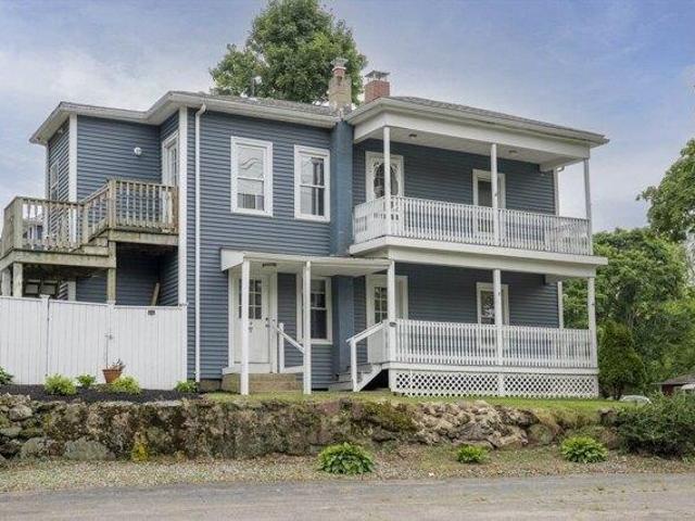 4 bedroom, North Attleboro MA 02760 104076387
