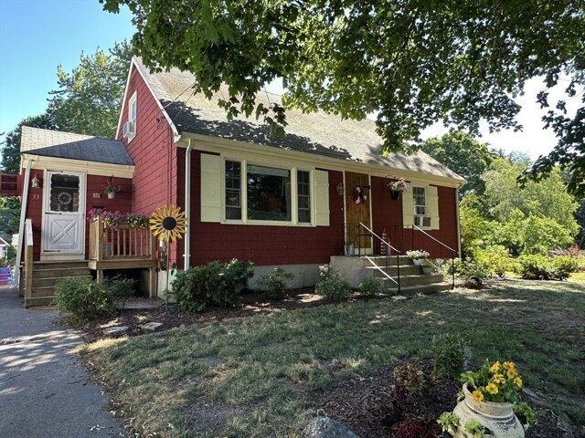 4 bedroom, North Attleboro MA 02760 104078846